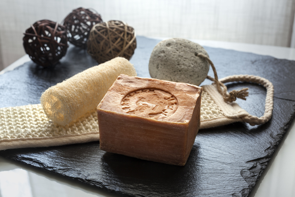 What Is Aleppo Soap: Benefits, History and Uses For Hair & Body