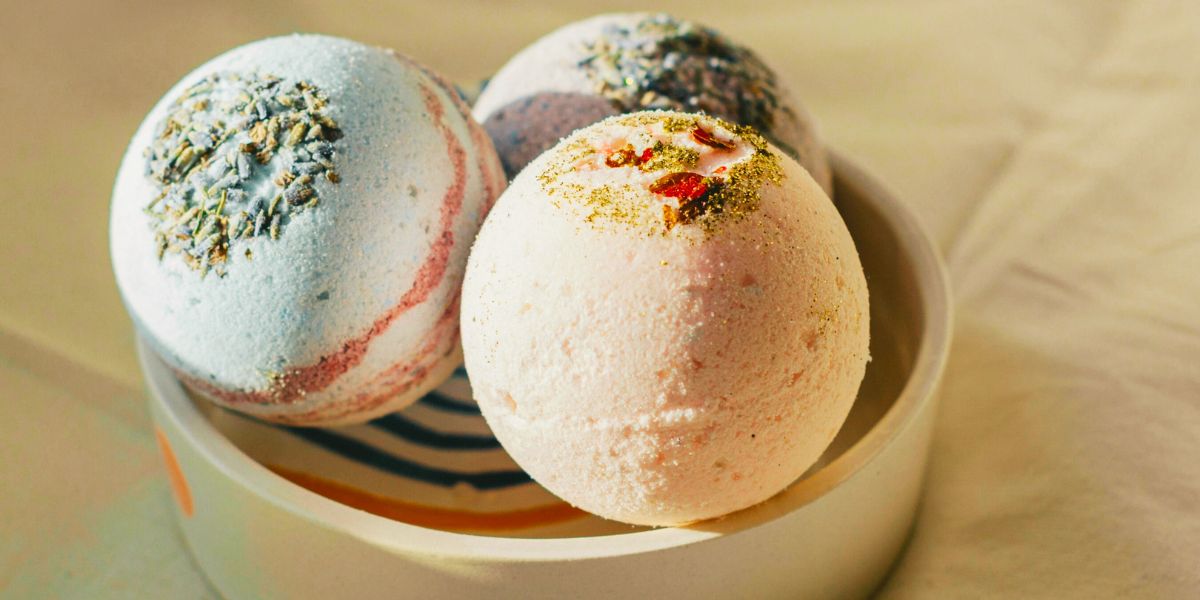 Natural Bath Bombs: Homemade for a Relaxing Soak